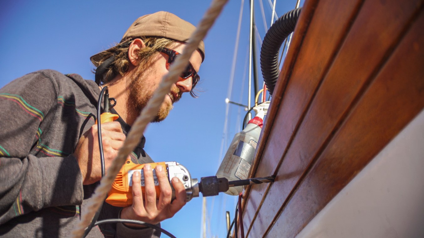 Adding External Chainplates to a Hans Christian 33t | SV PRISM